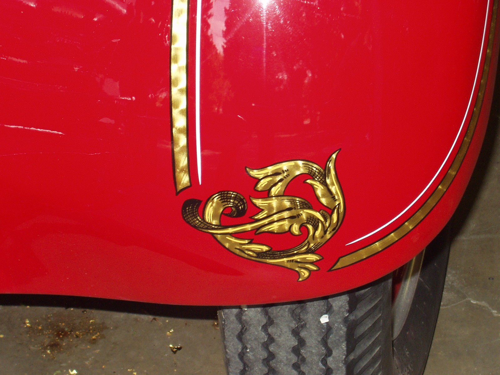 Gold Leaf in Dunedin, Florida Signs